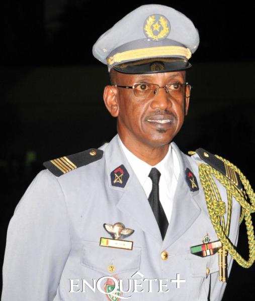 COMMANDEMANT DES ARMEES: Le Général Abdoulaye Fall remplacé par le ...